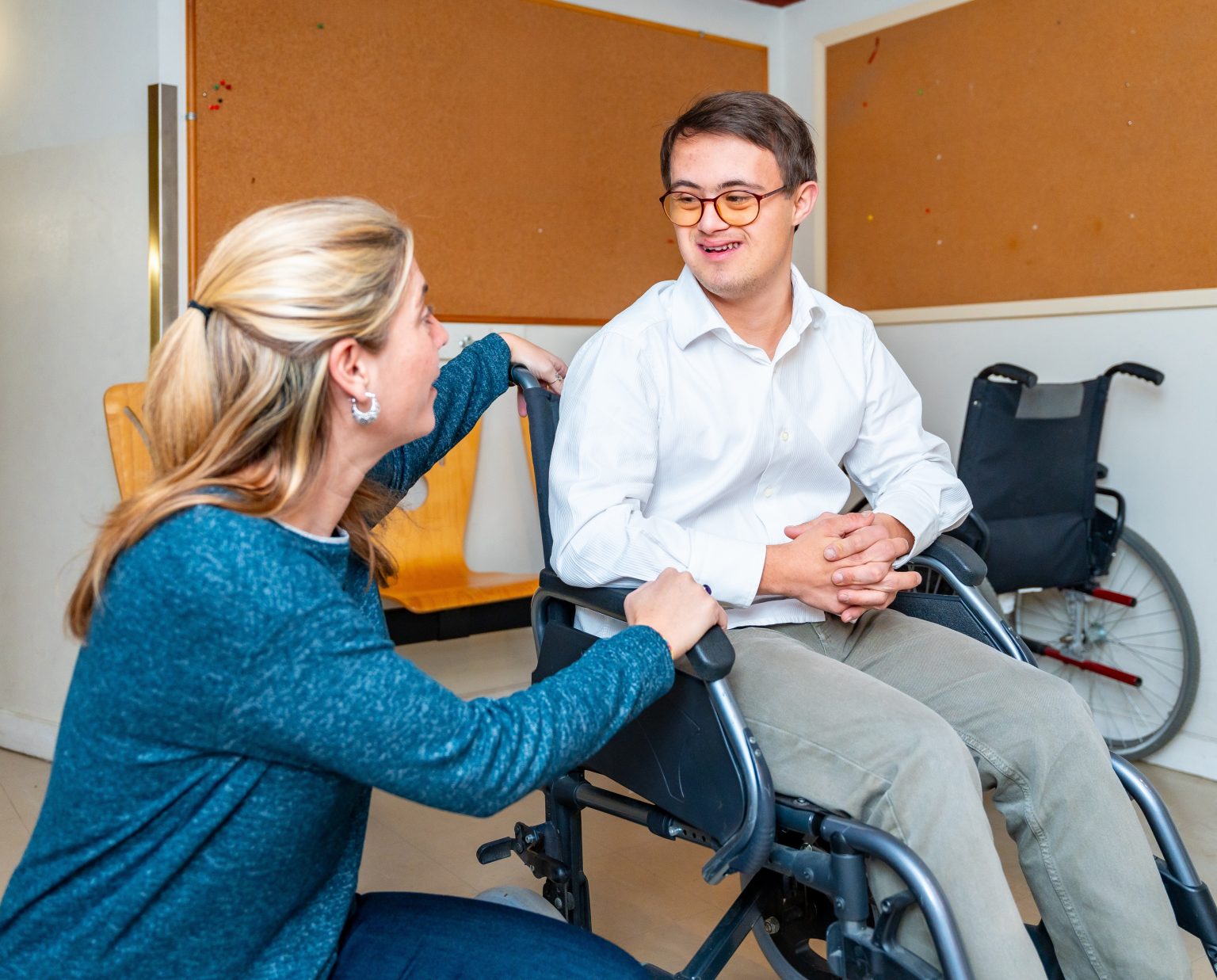 Manual Handling Training for Disability Support Workers - Online Course ...